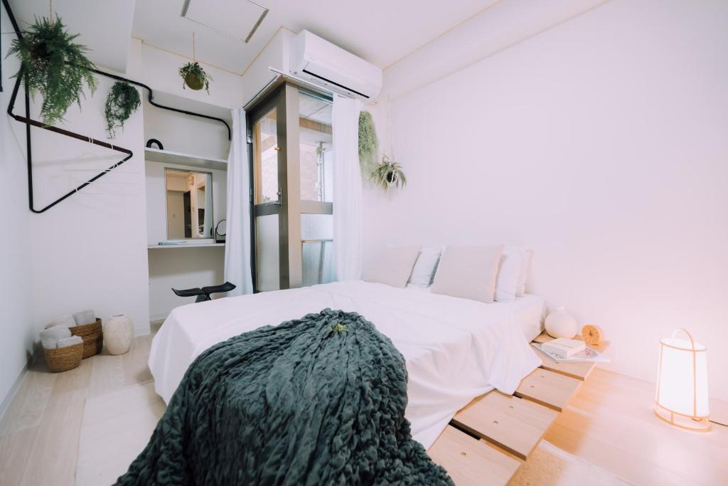 Minimalist Loft Namba Compact Studio with a 24-hour Gym MA1002, Osaka ...