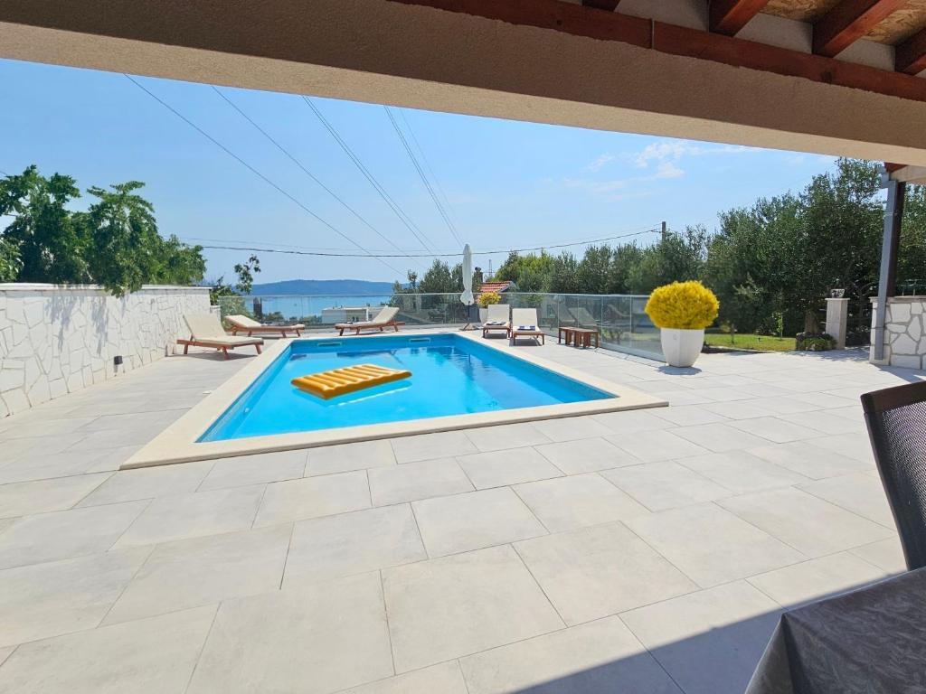 Holiday house Doris with pool, garden and view, Kaštela (updated prices ...
