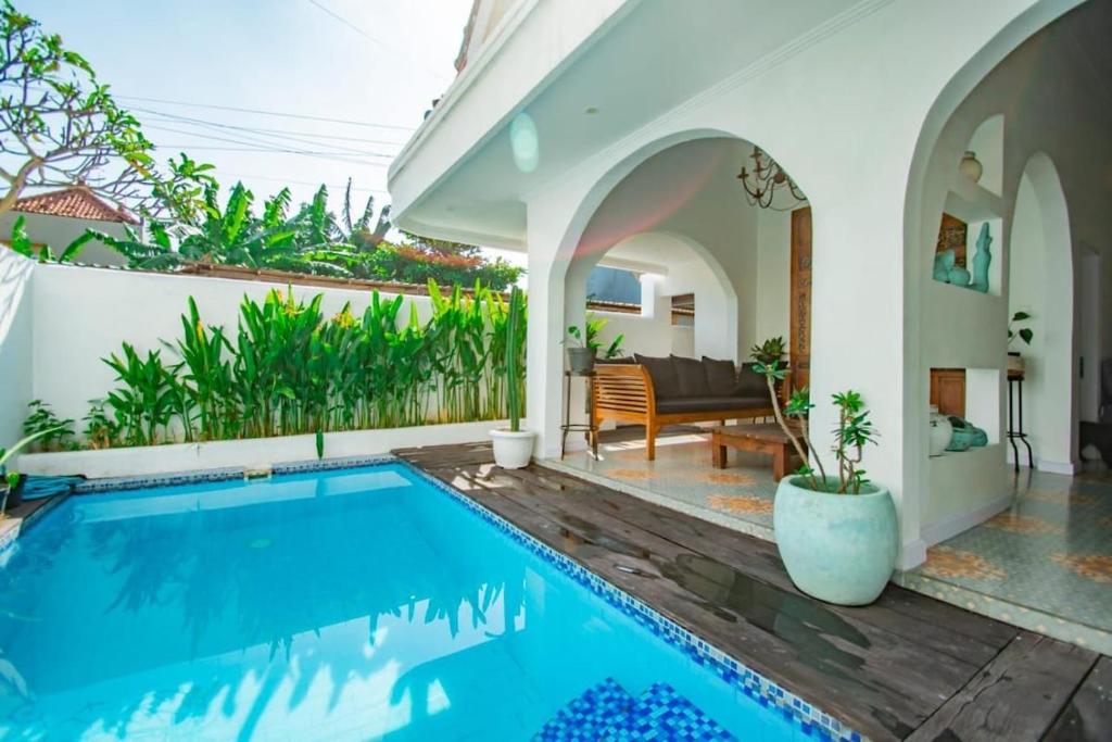 villa putih, Seminyak (updated prices 2026)