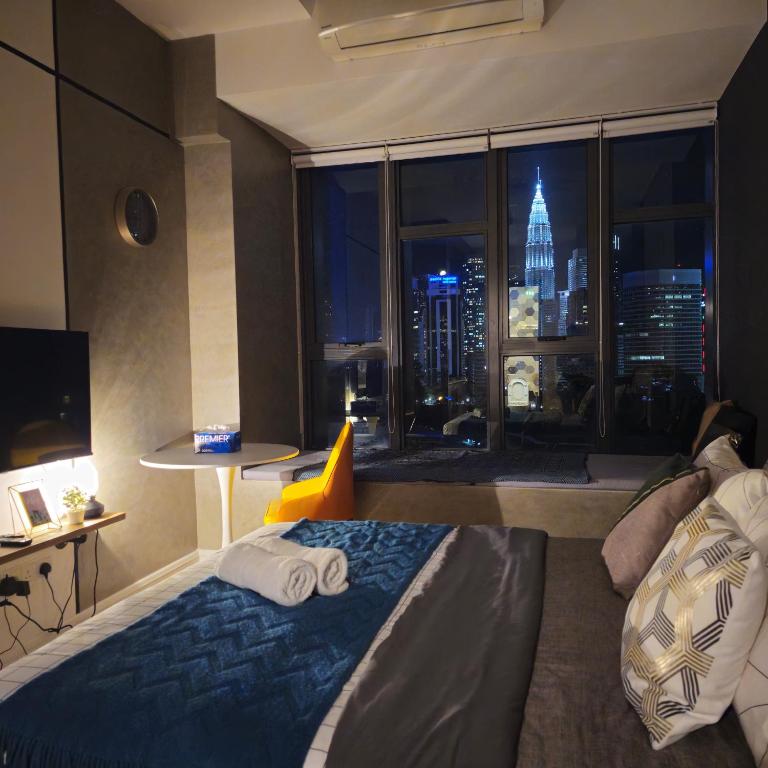 Luxurious Ceylonz Suite DUALKEY 5pax near Bukit Bintang, Kuala Lumpur ...