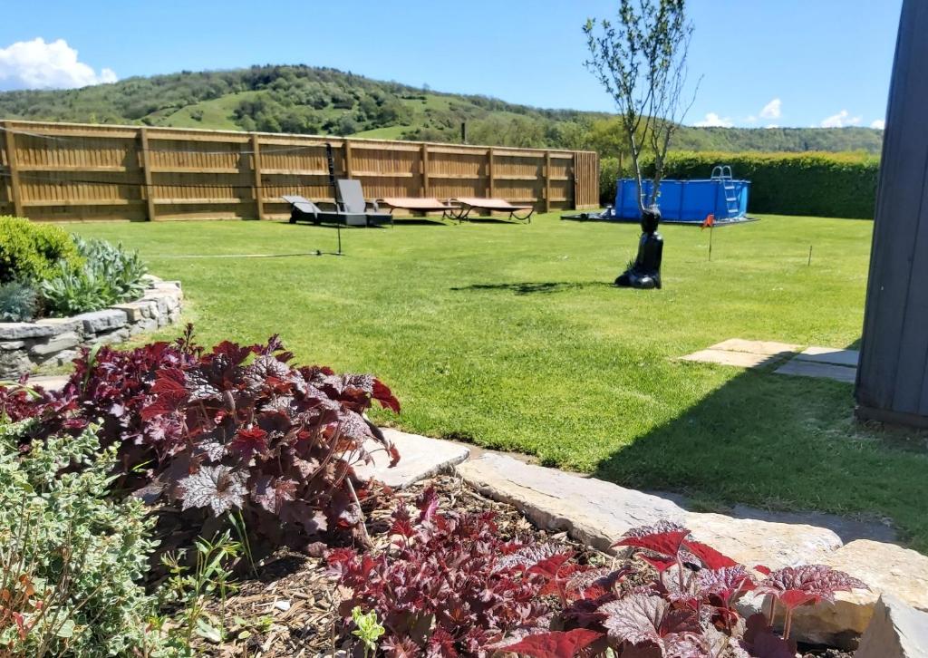 Bluebell House, Compton (updated prices 2026)