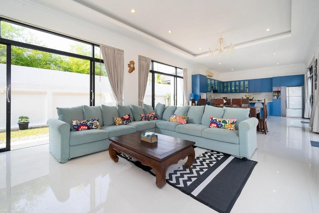 Bua Sawan 4-BR Villa with 20m Private Pool, 1200 SQM, Ban Pak Lak (aktualisierte Preise für 2025)