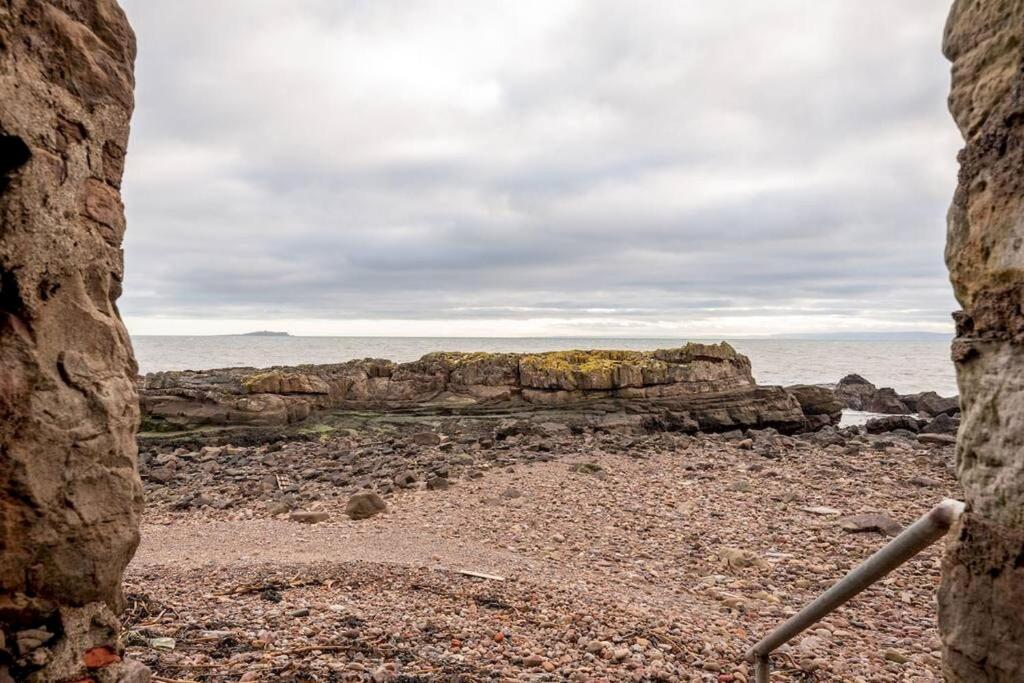 Captain's Lookout, Anstruther (updated prices 2025)
