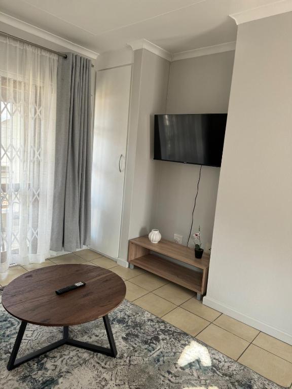 The Blue Oasis, Midrand (tarifs actualisés, 2025)