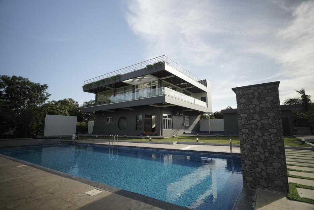 Saavi Farms, Ibrāhīmpatan (updated prices 2026)