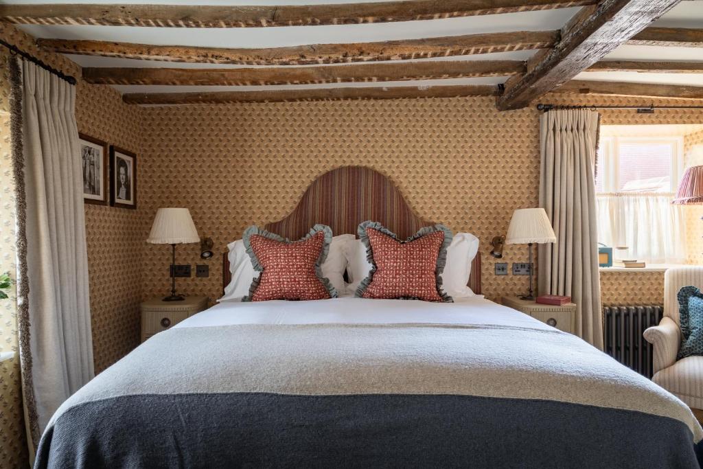 The Swan Inn, Fittleworth (updated prices 2026)