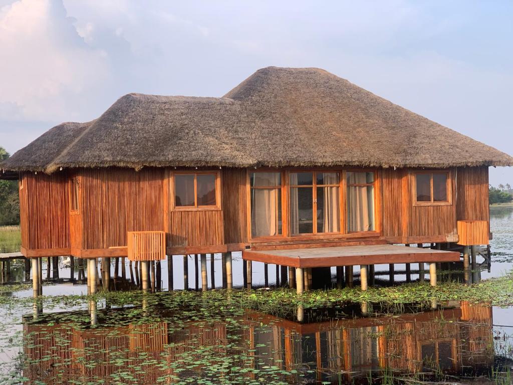 Floating Villa near Nzulezu, Beyin (updated prices 2026)