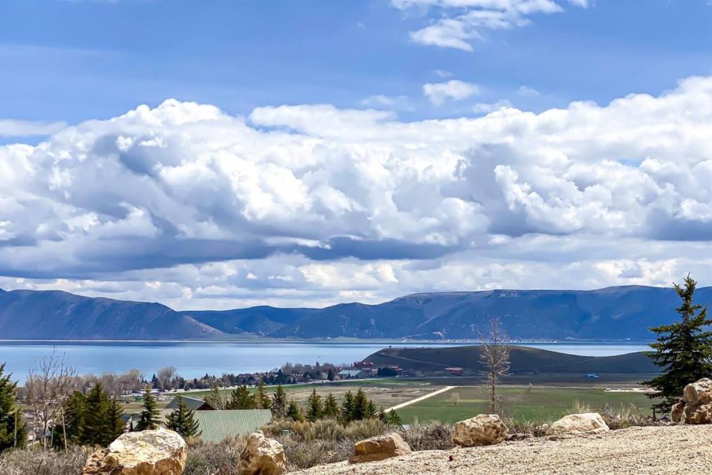 Brand New Bear Lake Beach Cottage in Sweetwater, Garden City ...