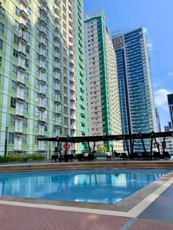 2 bedroom Avida Tower Riala VillaHermia Staycation, Cebu City (updated ...