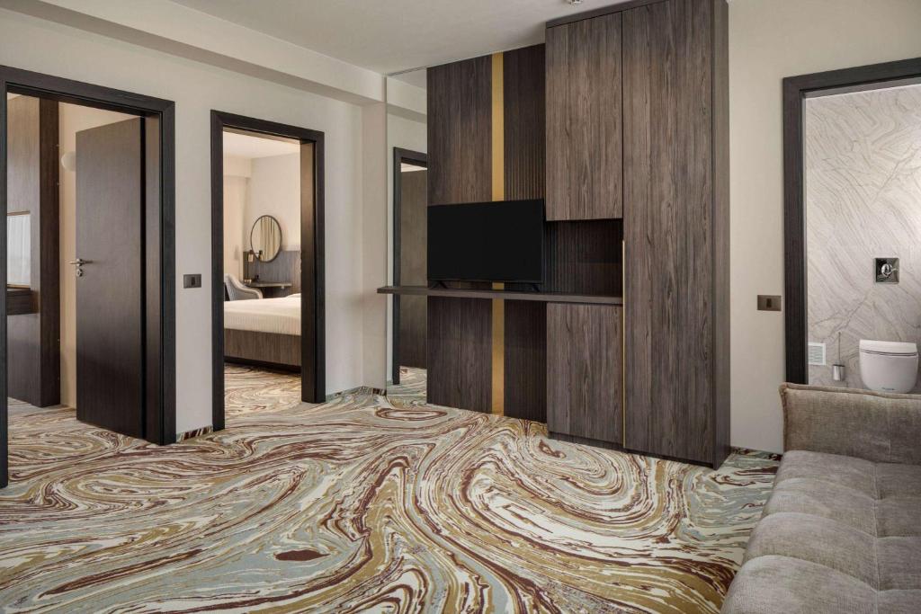 Ramada by Wyndham Bucharest Otopeni Airport, Otopeni (updated prices 2026)