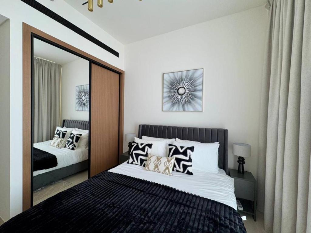 Trendy & Elegant 1br In Jvc, Dubai (updated prices 2025)
