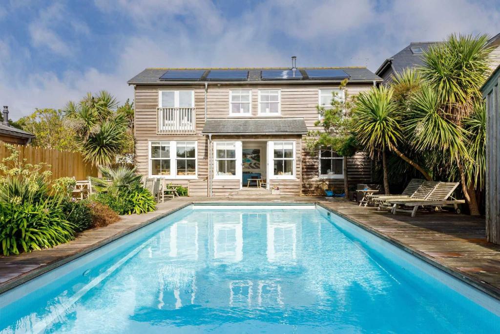 Beachfront House w Pool & Steam, West Wittering (updated prices 2026)