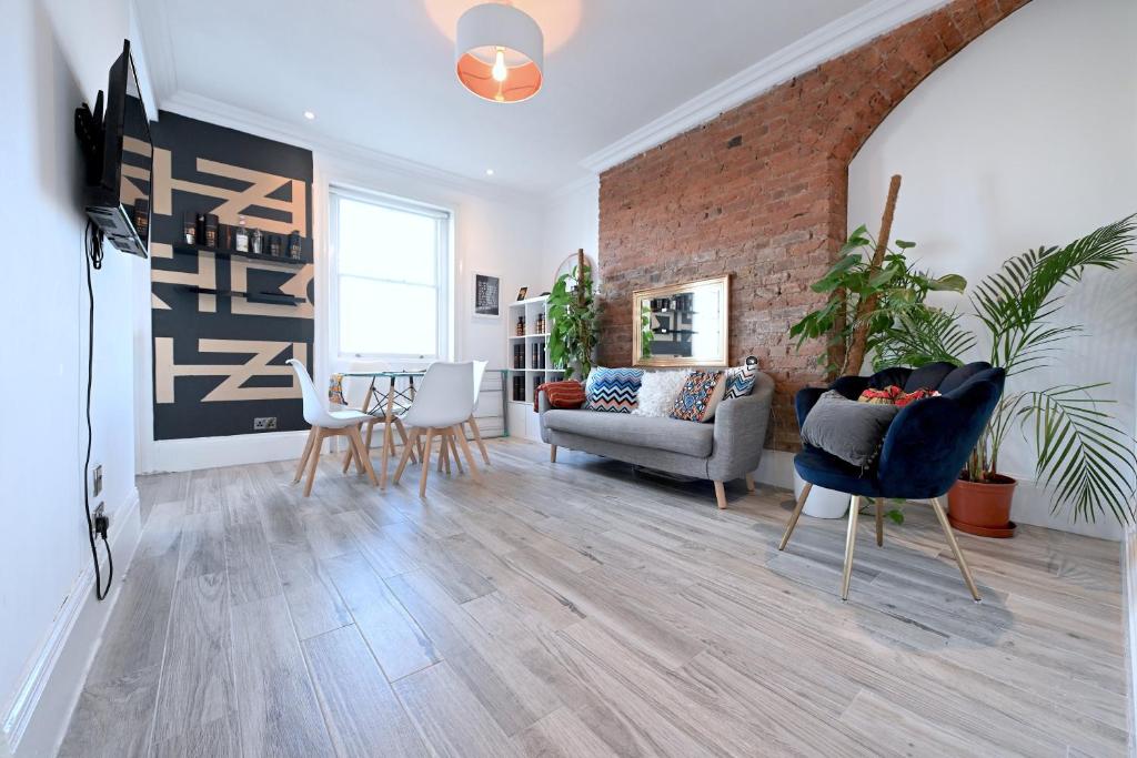 60C Lewisham Way SE14 6NY London Umodzi House, London (updated prices 2026)