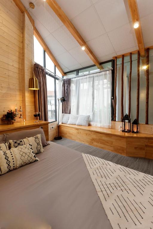 Infinity Tub 2, Hanoi (updated prices 2025)