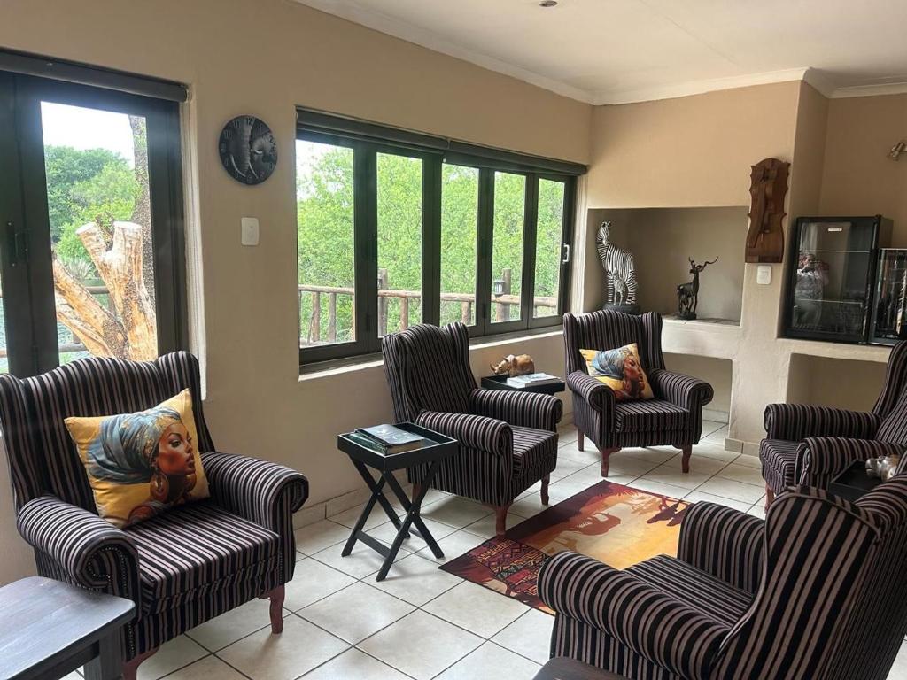 Riverside Lodge - Owlsnest, Cobalt (updated prices 2026)