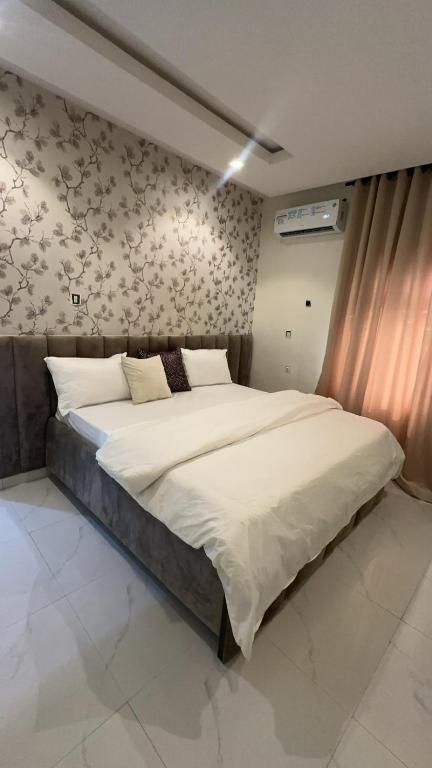 D castel hotel and suite, Ughelli (updated prices 2025)