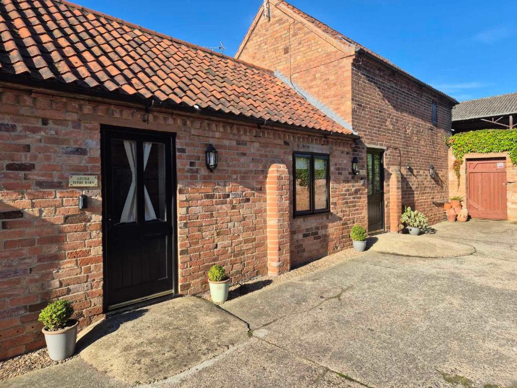 Lodge Barns, Fiskerton (updated prices 2025)