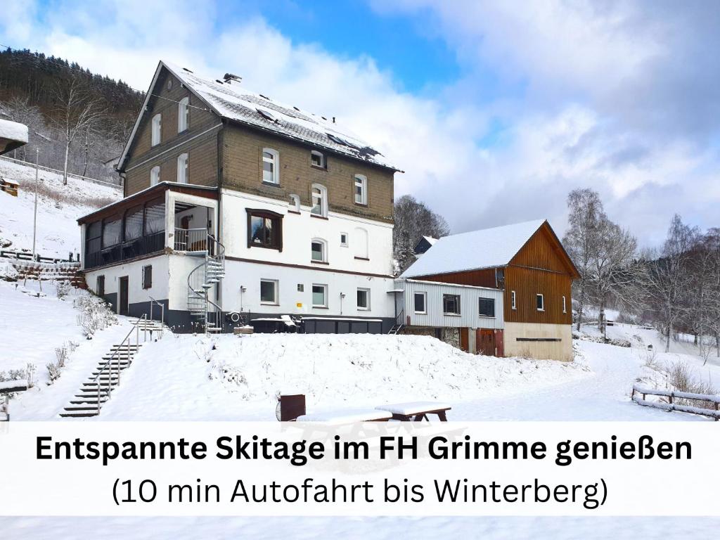 Ferienhaus Grimme - 350m2, 18 Betten - mit Indoorspielplatz, Pool ...