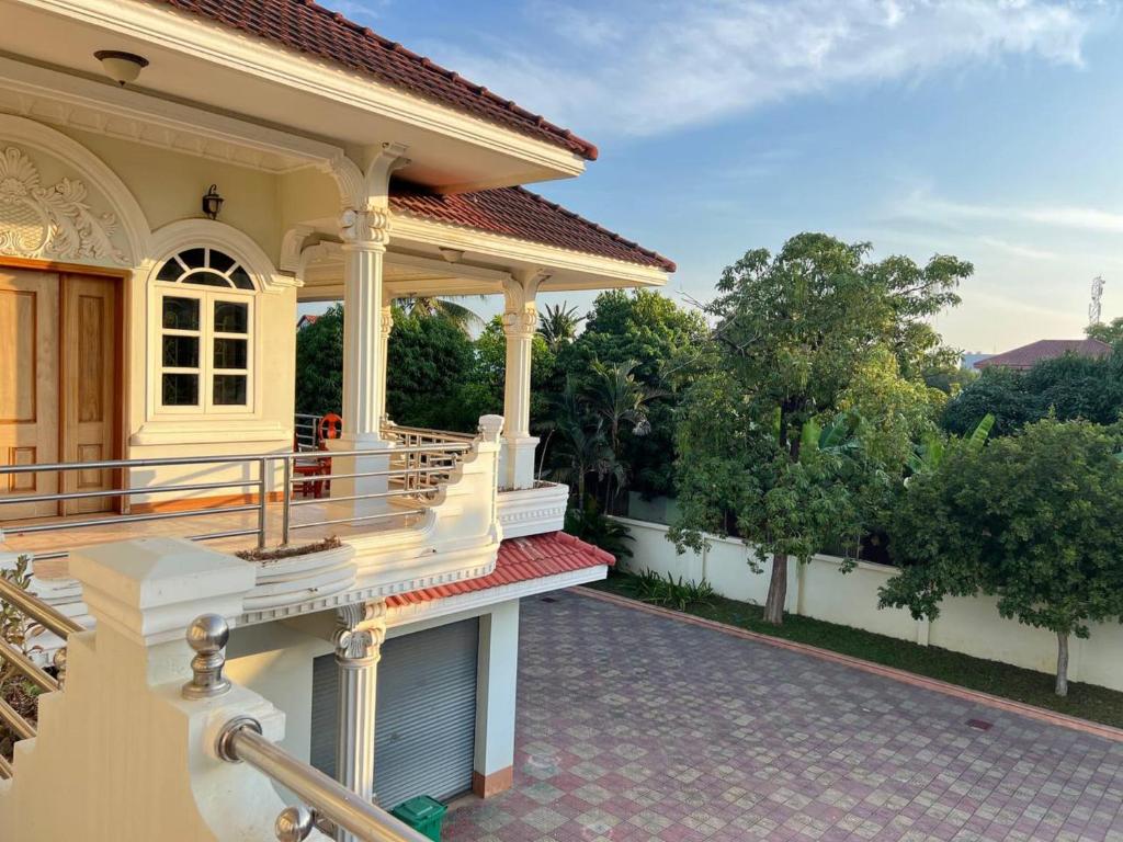 Lotus Blanc Homestay Villa, Battambang (updated prices 2026)