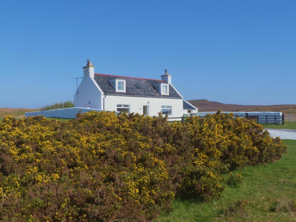 Meall Dubh - coastal cottage with stunning views, Culkein (updated ...