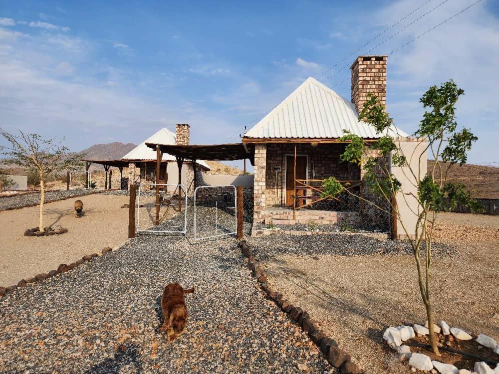 JTChalet 2 near Spitzkoppe, Usakos (updated prices 2025)