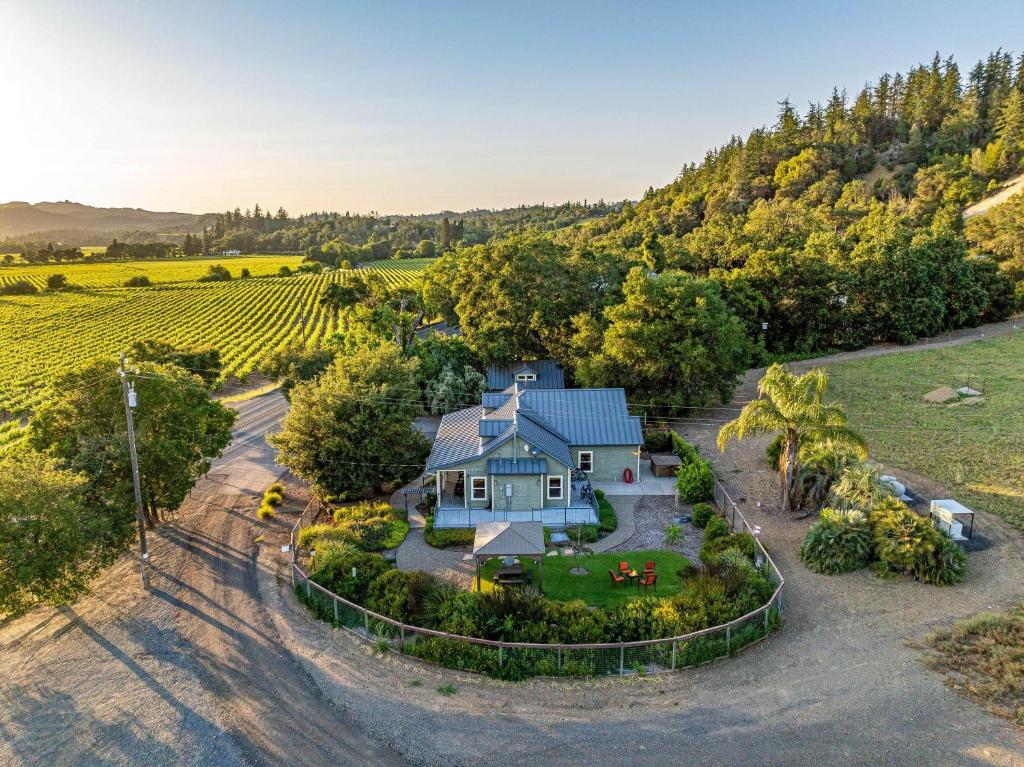 Santini Farmhouse Wine Tastings Included, Geyserville (updated prices 2026)