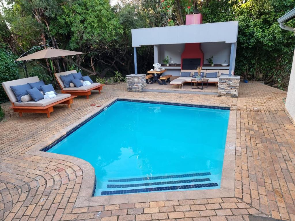 Luxury solar powered villa with pool and sauna in Northcliff ...