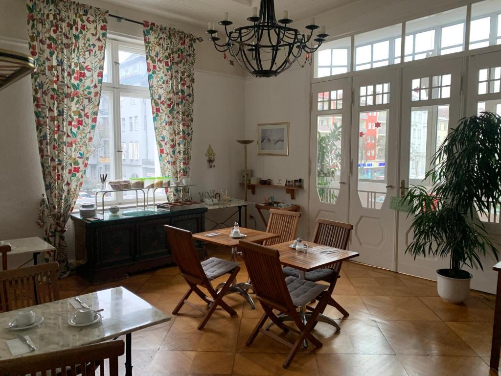 Hotel Pension Senta, Berlin (updated prices 2026)