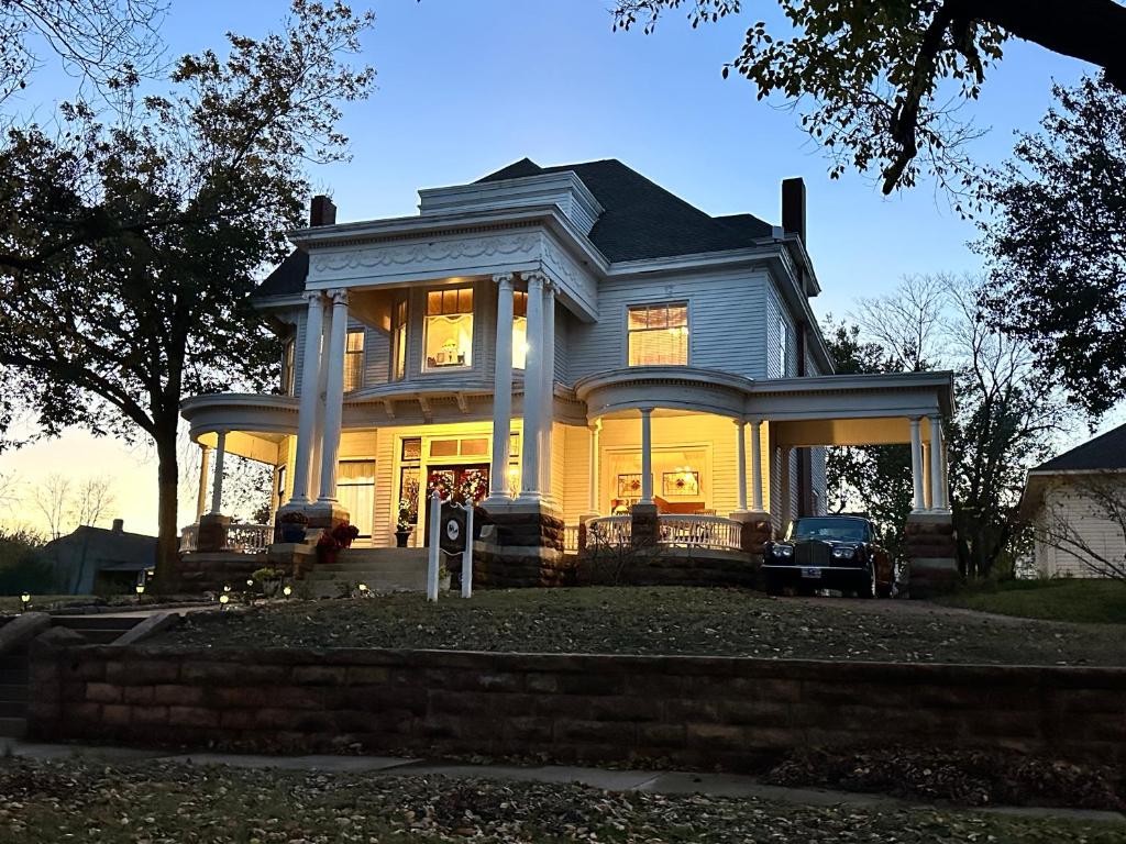 The Judges Chambers, Guthrie (updated prices 2025)