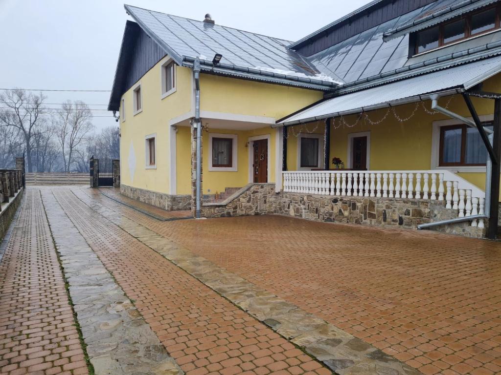 Casa Morosan, Mănăstirea Humorului (tarifs actualisés, 2025)