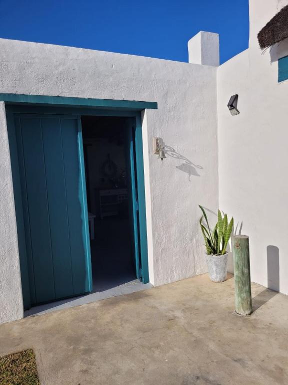5 Bedroomed Fisherman's Cottage in Struis Bay, Struisbaai (updated ...