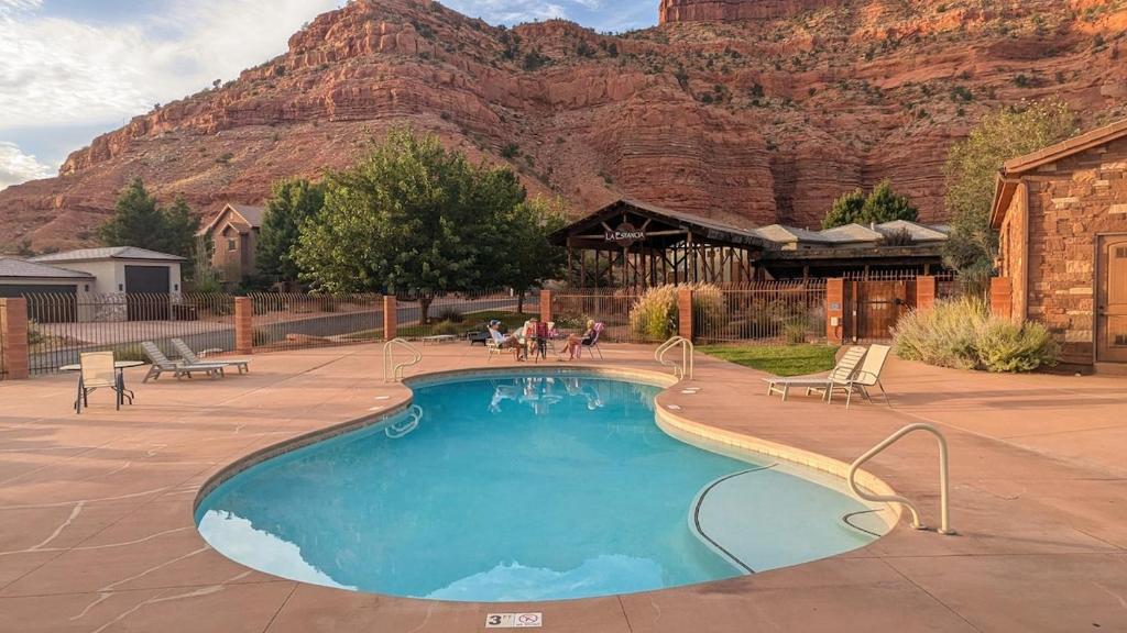 Coral Cliff View - Amazing Views and Pool, Kanab (updated prices 2025)