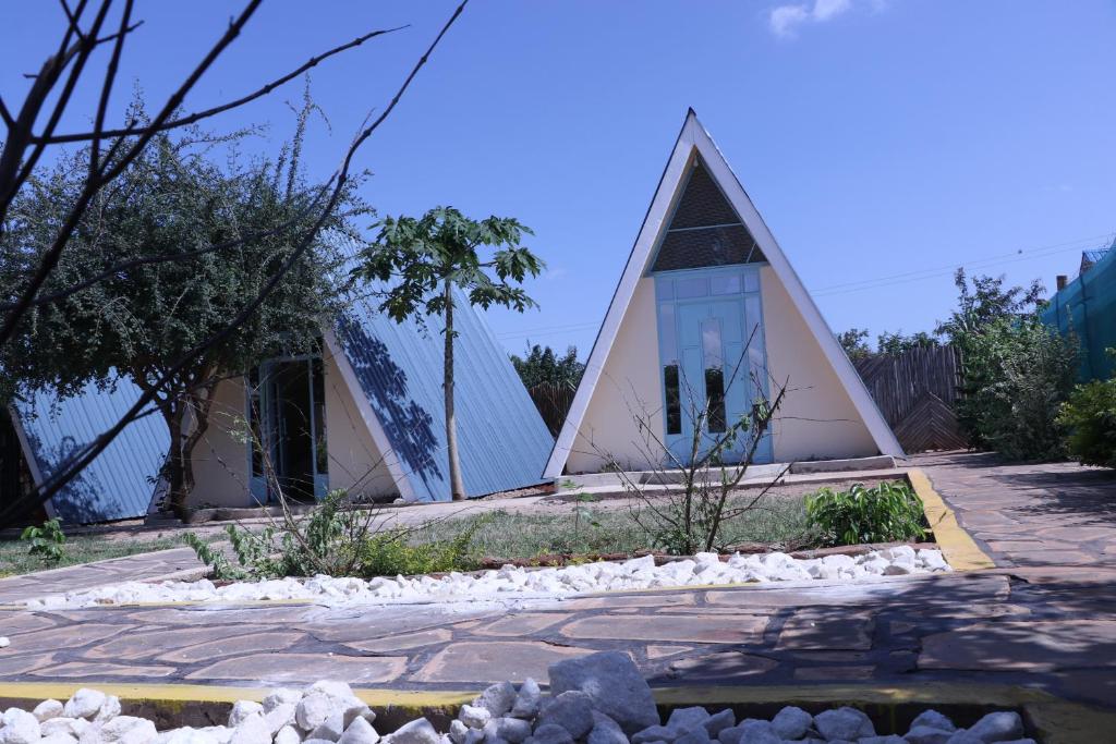 PNG Highway Resort, Voi (updated prices 2025)