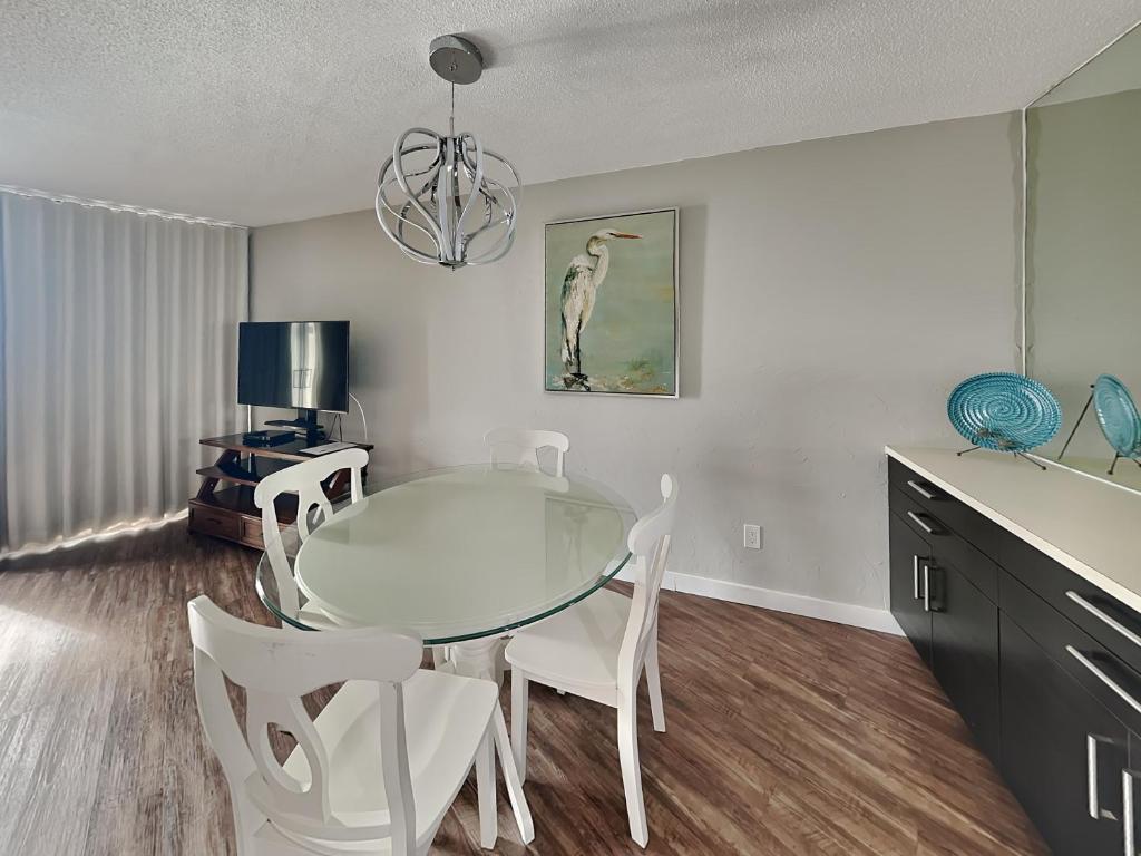 Edgewater Tower I, Panama City Beach (updated prices 2025)