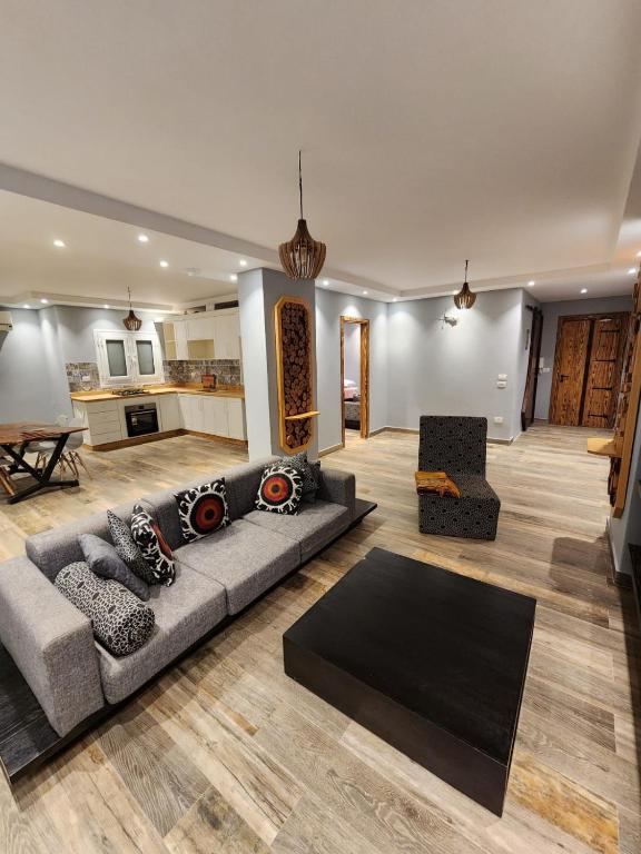 Pyramids Gardens, ‘Ezbet `Abd el-Ḥamîd (updated prices 2026)