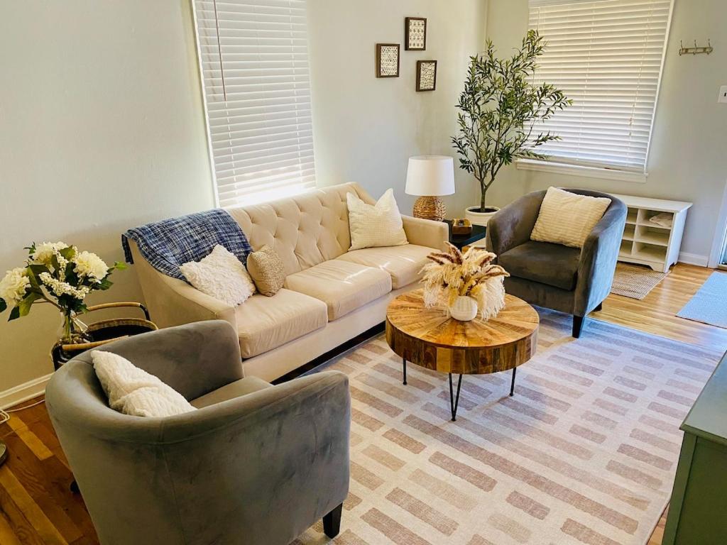 St Louis Family Friendly Gem in Dogtown, Saint Louis (updated prices 2025)