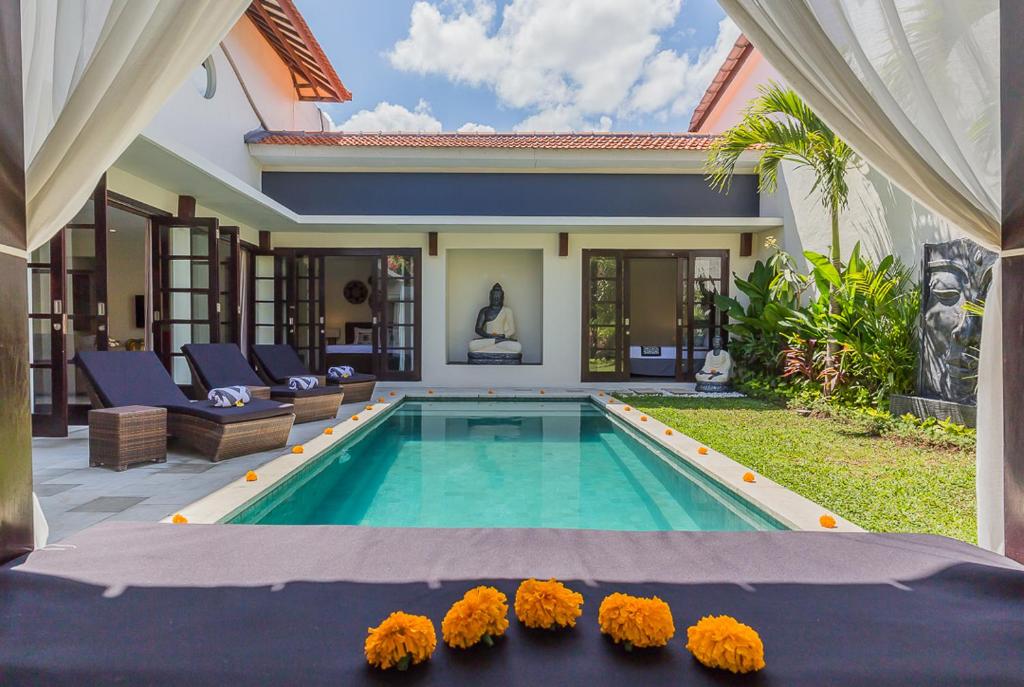 Luxury 4 Bedroom Villa Seminiak, Seminyak (updated prices 2025)