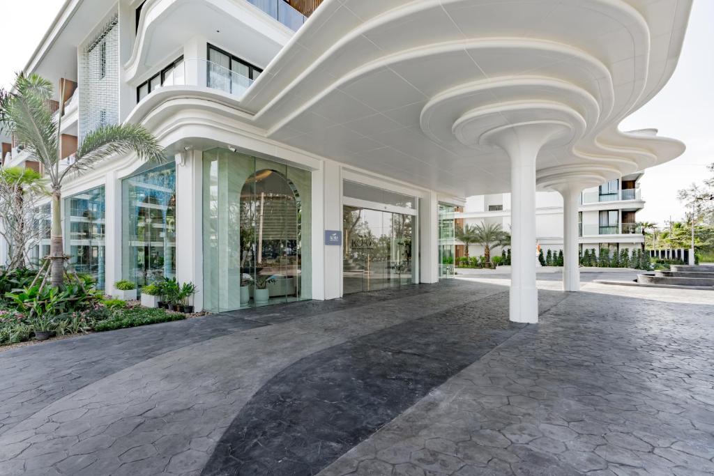 Kora Beach Resort Phuket, Bang Tao Beach (updated prices 2025)