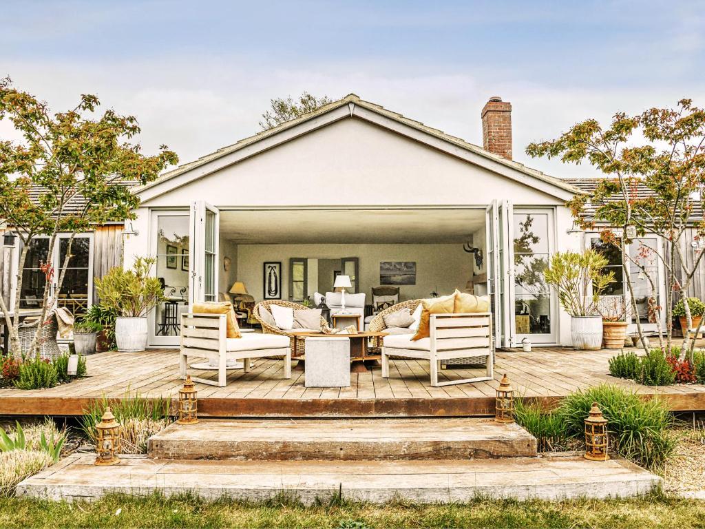 Spring House by The Suffolk Cottage Collection, Aldeburgh (updated ...