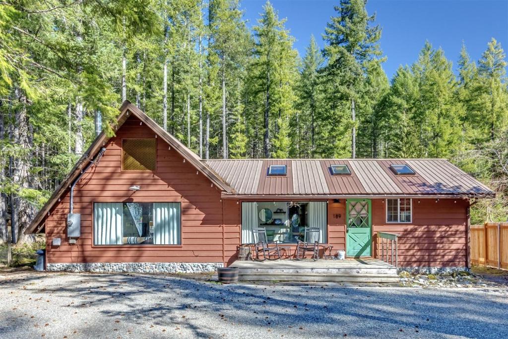 Cabin at the Forest Edge, Packwood (updated prices 2025)