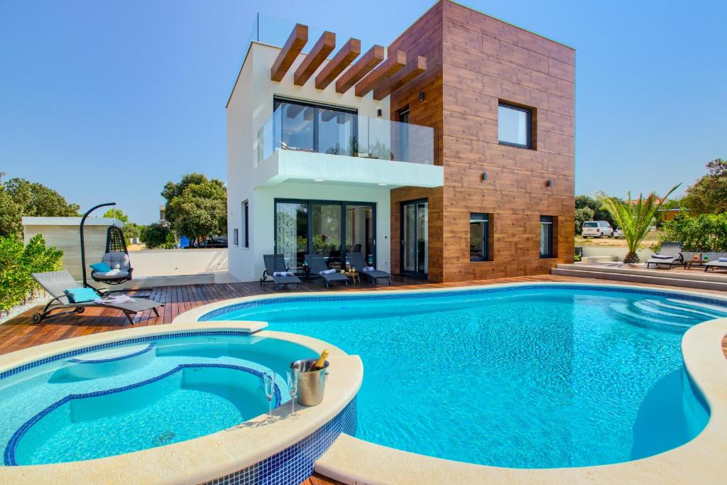 Beautiful villa Tamaria with heated pool, Zaton (updated prices 2026)