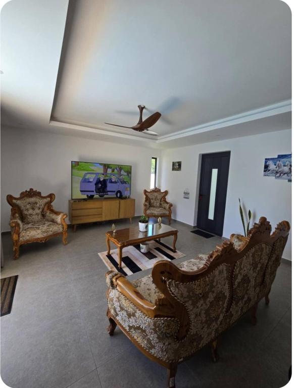 Newly built deluxe Villa in Calodyne, Calodyne (updated prices 2026)