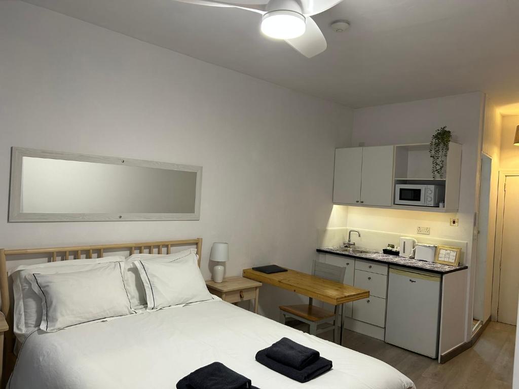 Engineer Lane House, Gibraltar (updated prices 2025)