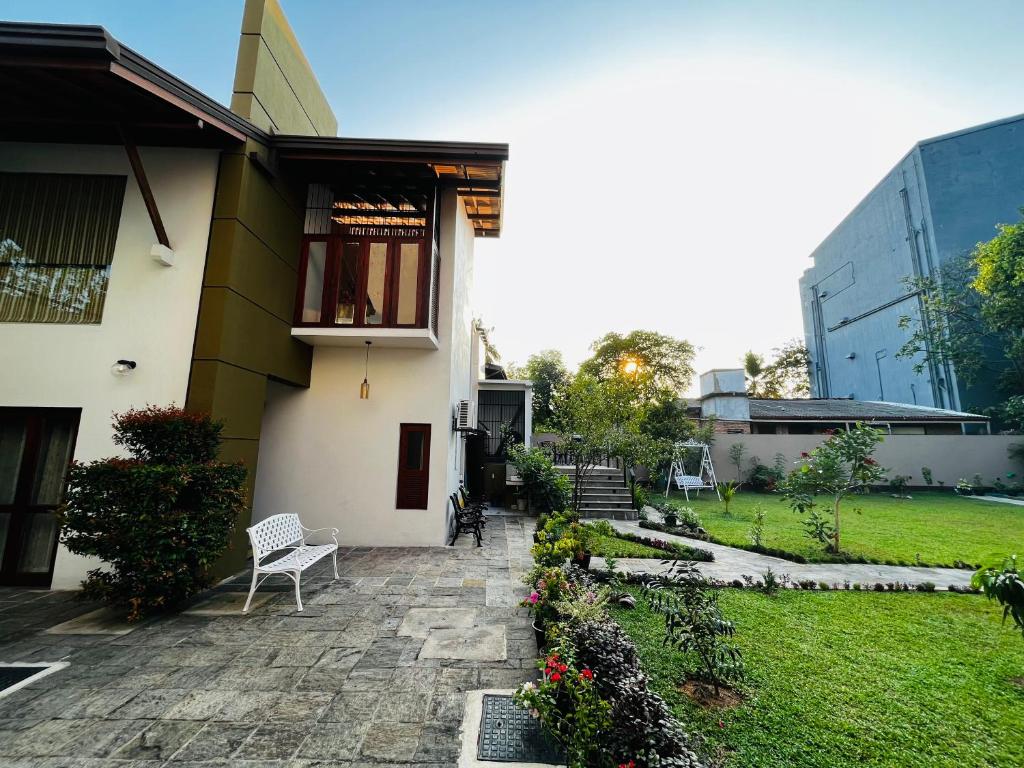 The lemon court Residence, Battaramulla (updated prices 2026)