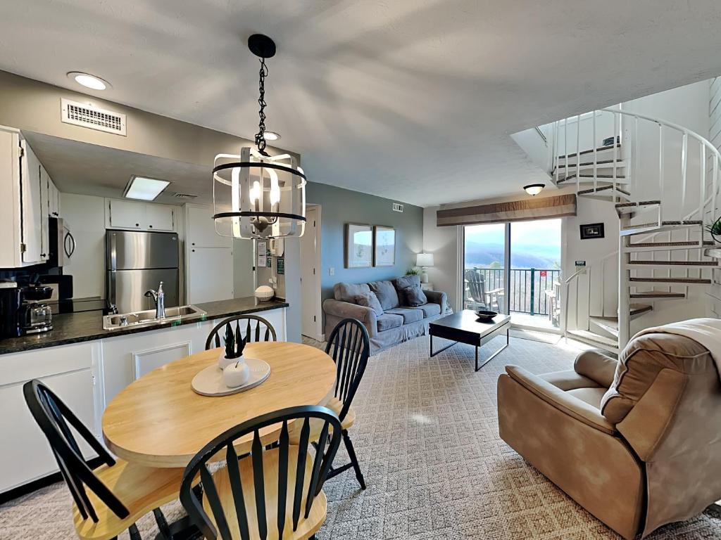 Deer Ridge Mountain Resort E306, Gatlinburg (updated prices 2025)