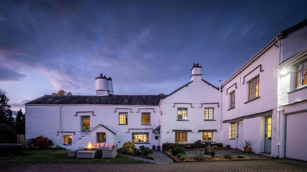 Beautiful Grade 2 listed building- Single Dwelling, Bowness-on ...