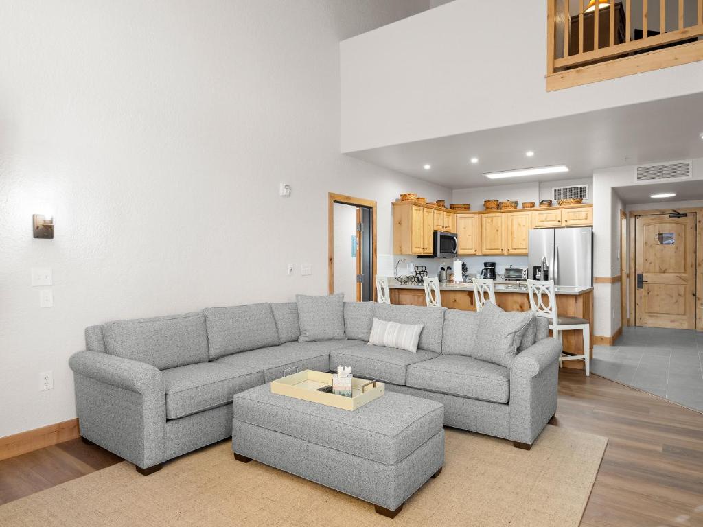 Silverado Lodge by All Seasons Resort Lodging, Park City (updated ...