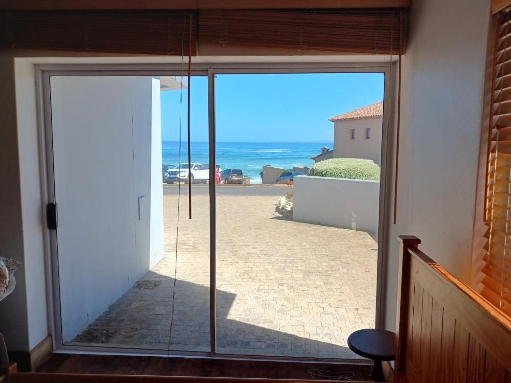Yzerfontein Beach Studio, Изерфонтейн (обновени цени за 2025 г.)