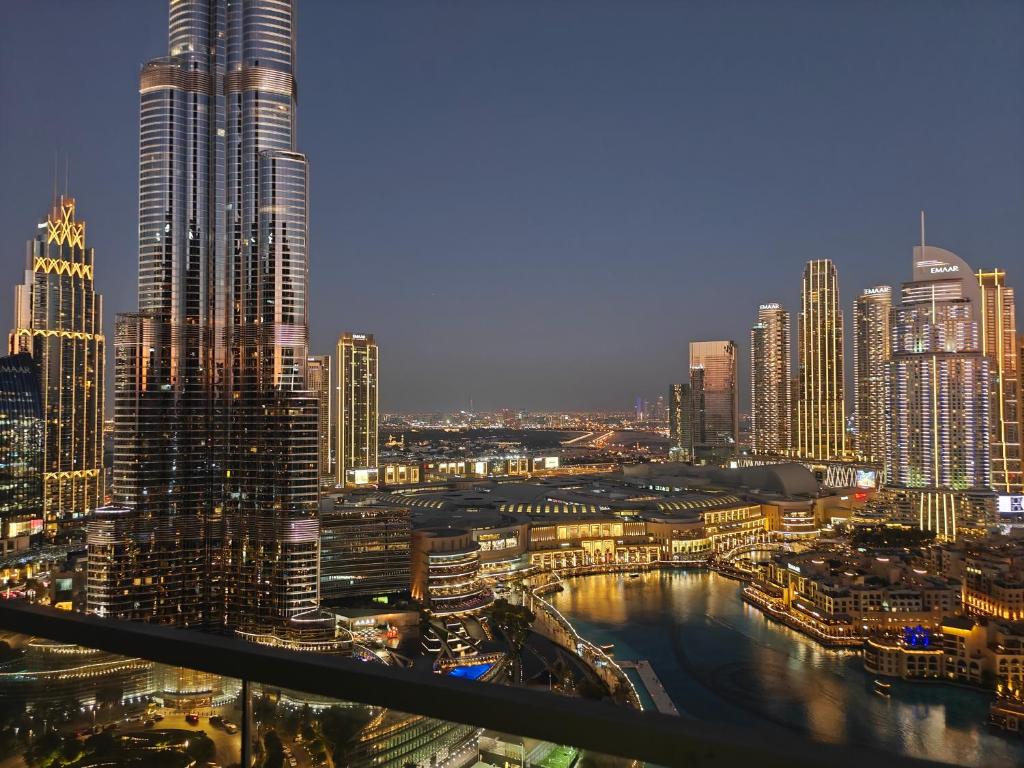 Luxury 2BR Apartment Burj Khalifa & Fountain Views, Dubai (updated prices 2025)
