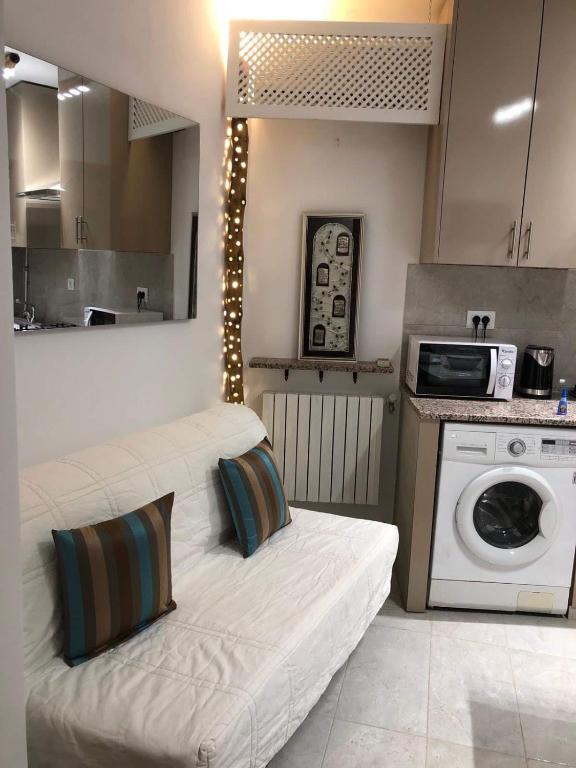 Bungalow Carthage pool access, Douar ech Chott (updated prices 2026)